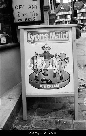 Lyons Maid ice cream sign Stock Photo - Alamy