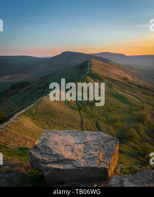 Sunrise On "Mam Tor" Mountain Early Dawn Light Falls Onto The Stone ...