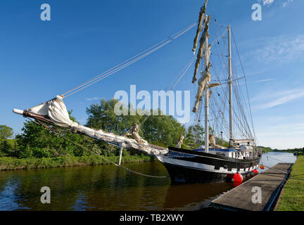 Tall Ship on the Sharpness Canal in Gloucestershire Stock Photo - Alamy