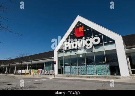 Grocery store Provigo in Montreal, Canada (Provigo Angus Stock Photo ...