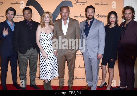 Wes Bentley, Luke Grimes, Kelsey Asbille, Gil Birmingham, Cole Hauser ...