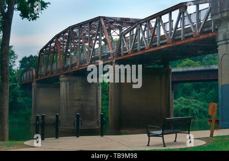 The old Hwy. 82 trestle bridge is pictured in Columbus, Mississippi ...