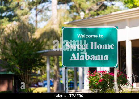 Welcome to Sweet Home Alabama Road Sign along Interstate 10 in ...