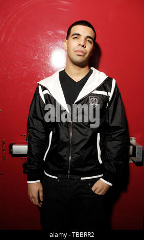 Rapper Drake of Young Money portrait at the Lil Wayne "I Am Music" tour ...