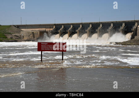 Lake Spillway Sign Stock Photo - Alamy