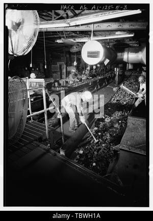 MANUAL DEGATING WITH SLEDGEHAMMERS AND PNEUMATIC WEDGE SEPARATORS ...