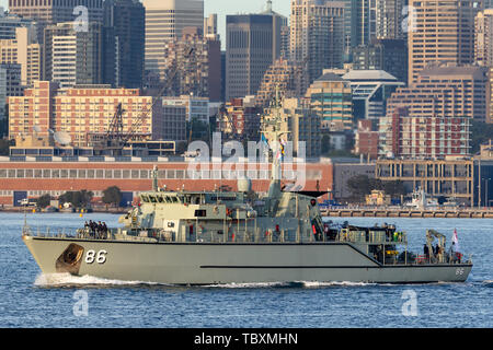 HMAS Diamantina (M 86) Huon Class Minehunter Coastal vessel of the ...