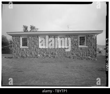 NORTH END Pinon Boarding School, Staff Quarters, Navajo Route 41, North ...