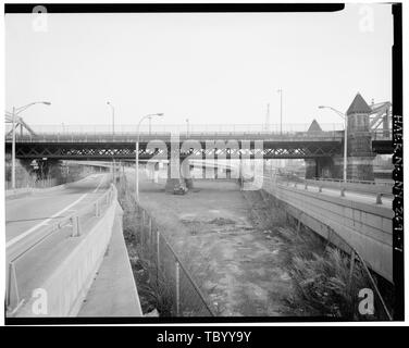 The Macombs Dam Bridge, spanning the Harlem River in New York City, was ...