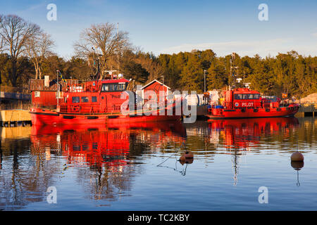 Pilot boats and reflection, Sandhamn harbour, Stockholm archipelago ...