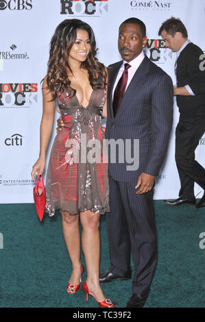 Eddie Murphy and his girlfriend Tracey Edmonds arrive for the 79th ...
