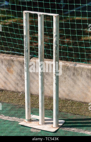 A close uop view of a fallen white metal wicket Stock Photo - Alamy