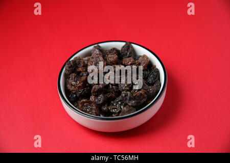 Pure color background raisins cuisine Stock Photo - Alamy