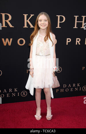 HOLLYWOOD, CA - JUNE 04: Summer Fontana arrives at the Premiere Of 20th ...