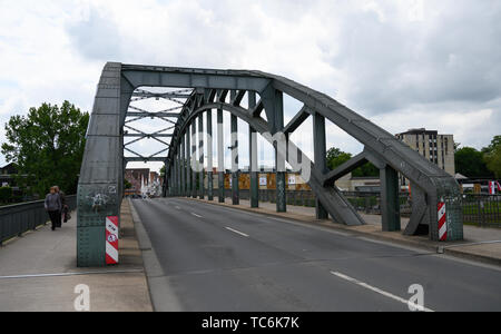 Rinteln, Germany. 28th May, 2019. A sign with the inscription "Rathaus ...