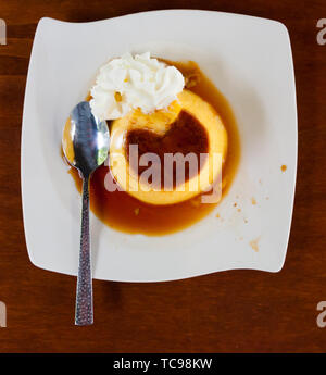 Flan con nata — typical catalan dessert of Catalonia Stock Photo - Alamy