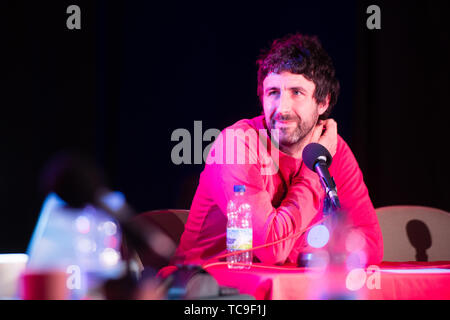 Comedian Mark Watson Stock Photo - Alamy