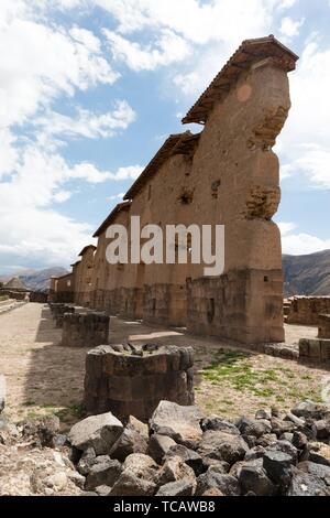 peru, raqchi, archaeological site Stock Photo - Alamy