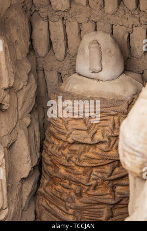 Wari tomb with mummified corpse at Huaca Pucllana, pre Columbian, pre ...