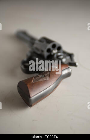 classic revolver handgun Stock Photo - Alamy