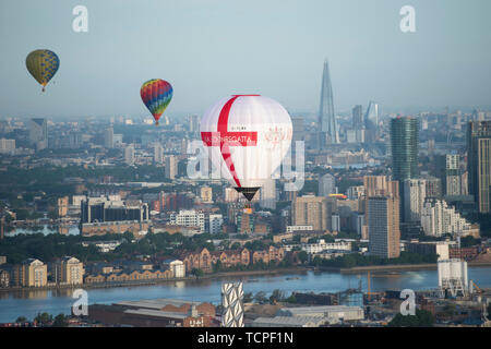 Hot air balloons over London during the 2019 RICOH Lord Mayor's Hot Air ...