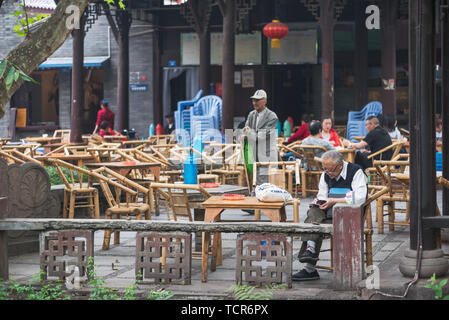 Heming Tea Society, Chengdu People's Park, Sichuan Stock Photo - Alamy