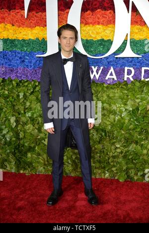 Aaron Tveit at arrivals for 73rd Annual Tony Awards, Radio City Music ...