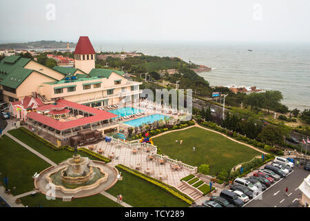 Qingdao Seaview Garden Hotel Stock Photo - Alamy