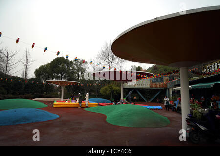 Hangzhou Gate White Tower Park Stock Photo - Alamy