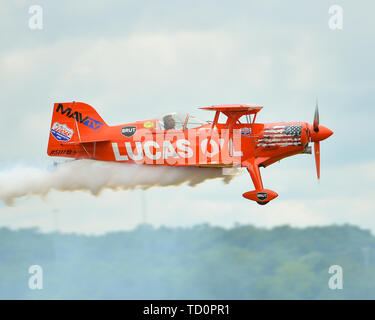 Mike Wiskus in the Lucas Oil Pitts at Sanford Air Show Stock Photo - Alamy