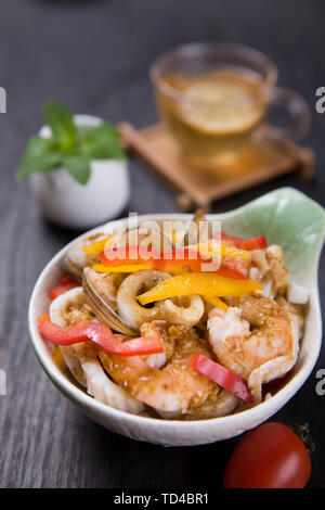 Cold vegetables, cold noodles are not the same every day Stock Photo ...