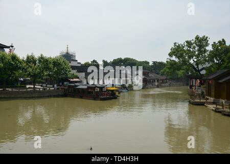 Suzhou Maple Bridge Scenic Area Stock Photo - Alamy