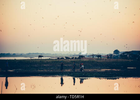 Mandalay East Taman Lake Stock Photo - Alamy