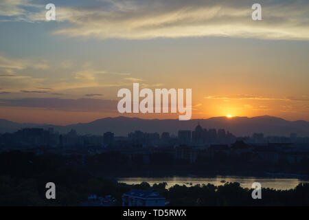 Beijing Jingshan North Sea sunset Stock Photo - Alamy