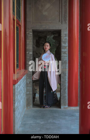 Tao Ran-ting Chinese clothes Stock Photo - Alamy