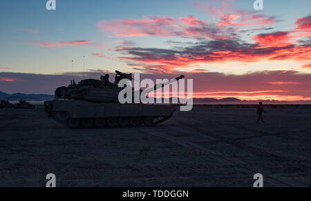 Soldiers from 115th Brigade Support Battalion, 1st Armored Brigade ...