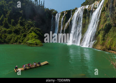 Kowloon Falls, Luoping, Yunnan, Shenlong Falls Stock Photo - Alamy