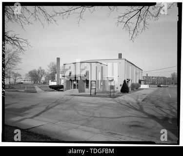 NORTHEAST VIEW SETTING - Selfridge Field, Building No. 1041, West of E ...