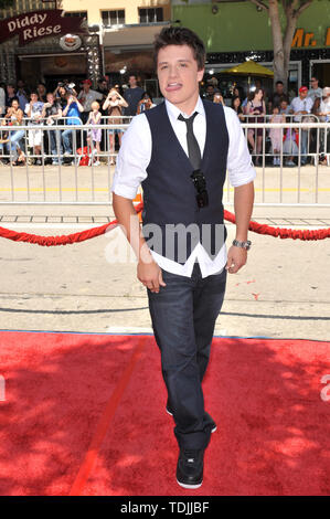 JOSH HUTCHERSON, JOURNEY TO THE CENTER OF THE EARTH, 2008 Stock Photo ...