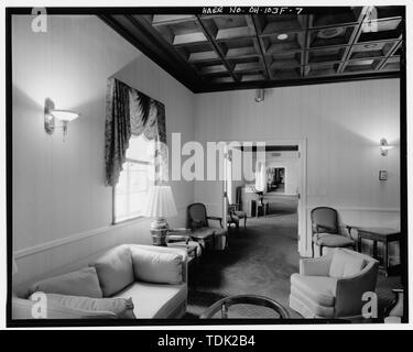 OFFICERS' CLUB INTERIOR, FIRST FLOOR, LOUNGE AREA, NORTHEAST VIEW ...