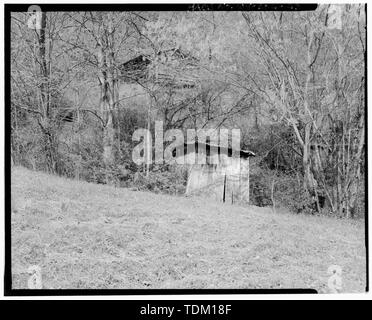 Outhouse, south elevation - Trump-Lilly Farm, Hinton, Summers County ...