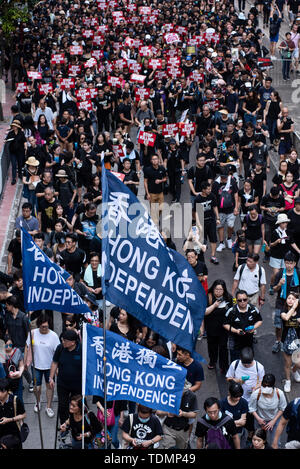 Hong Kong Independence Protest demonstration outside Parliament in ...