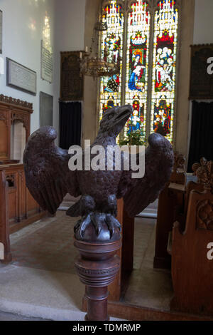Everleigh Inside village parish church of Saint Peter, Everleigh ...