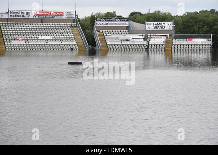 Cricket - Worcestershire Cricket Ground - New Road Stock Photo - Alamy