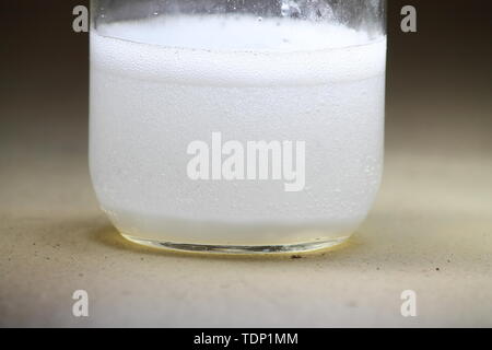 Baking Soda & Vinegar Fizzing In Glass Stock Photo - Alamy