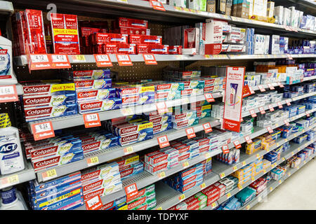 Colgate toothpaste for sale on a shelf in a supermarket Stock Photo - Alamy