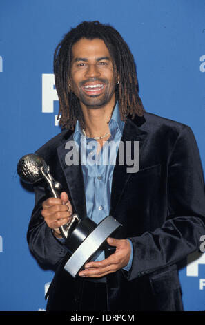 Feb 13, 2000; Los Angeles, CA, USA; Actress DELLA REESE @ 31st NAACP ...
