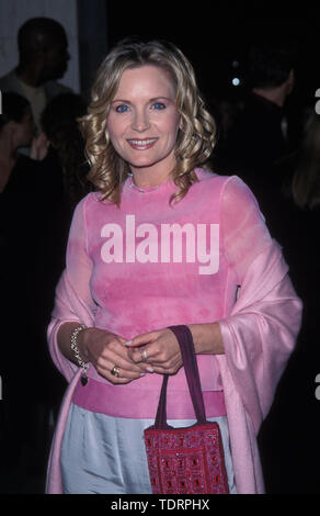 Feb 17, 2000; Los Angeles, CA, USA; Actor HANK AZARIA @ the premiere of ...