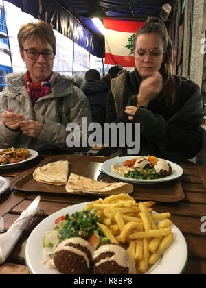 Lebanese restaurant, Marché des Enfants Rouges, Paris, France Stock ...