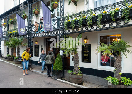 The Foley Arms, Wetherspoons pub, Great Malvern, Worcestershire UK ...
